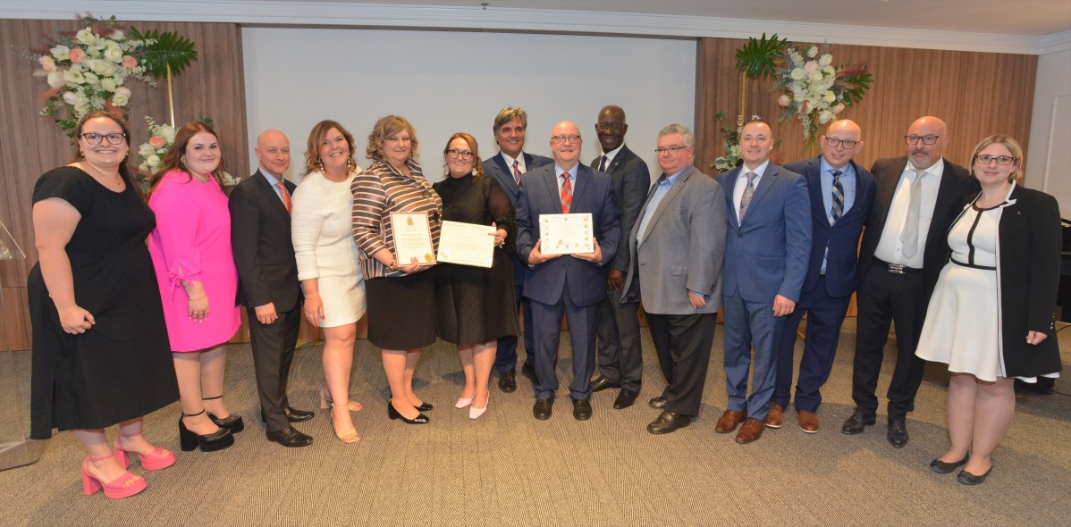 Una famiglia al servizio delle famiglie: Magnus Poirier festeggia 100 ...